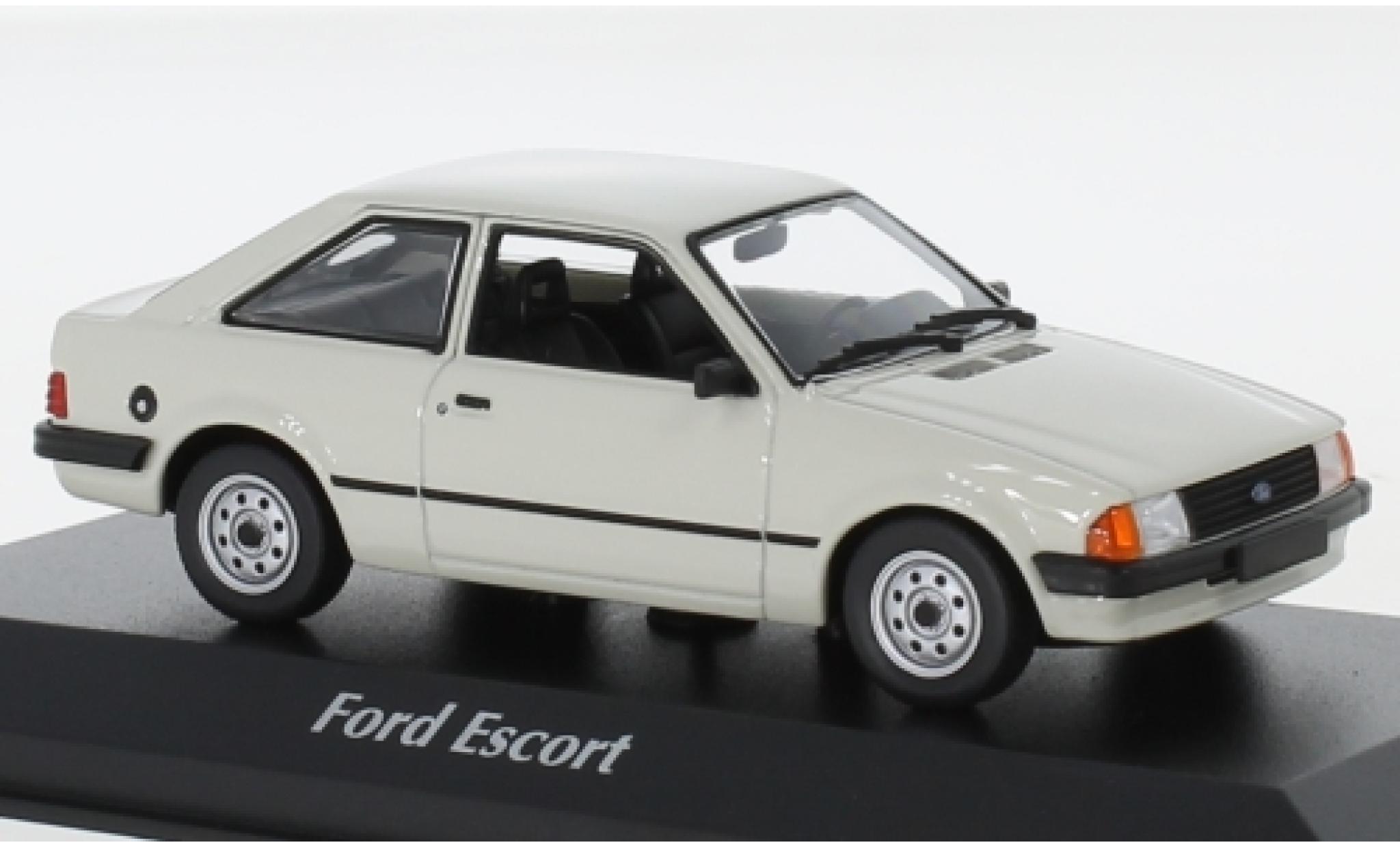 Miniature Ford Escort 1/43 WhiteBox MKI 2000 Orange - Voiture-miniature.com